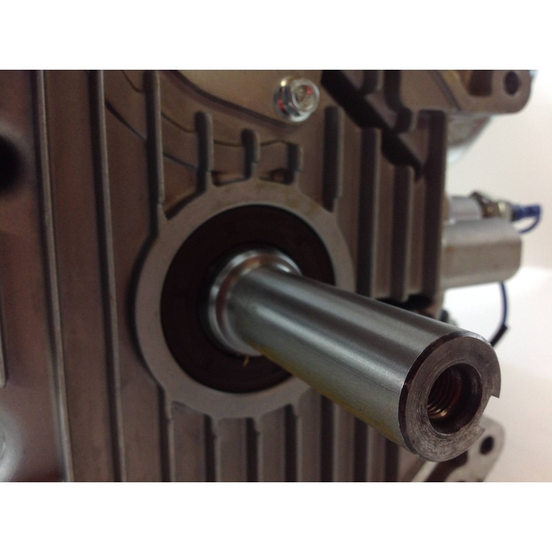 LONCIN Engine 25x80 cylindrical 708cc 21.8Hp complete gasoline elec...